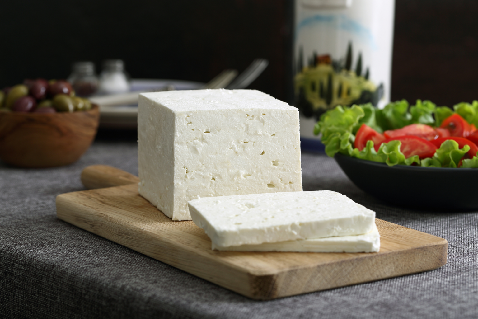 The Best Substitute For Feta Cheese: 15 Cheesy Ideas