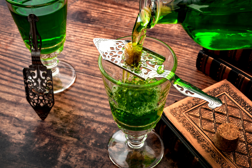 12 Best Green Chartreuse Substitutes For A Perfect Cocktail