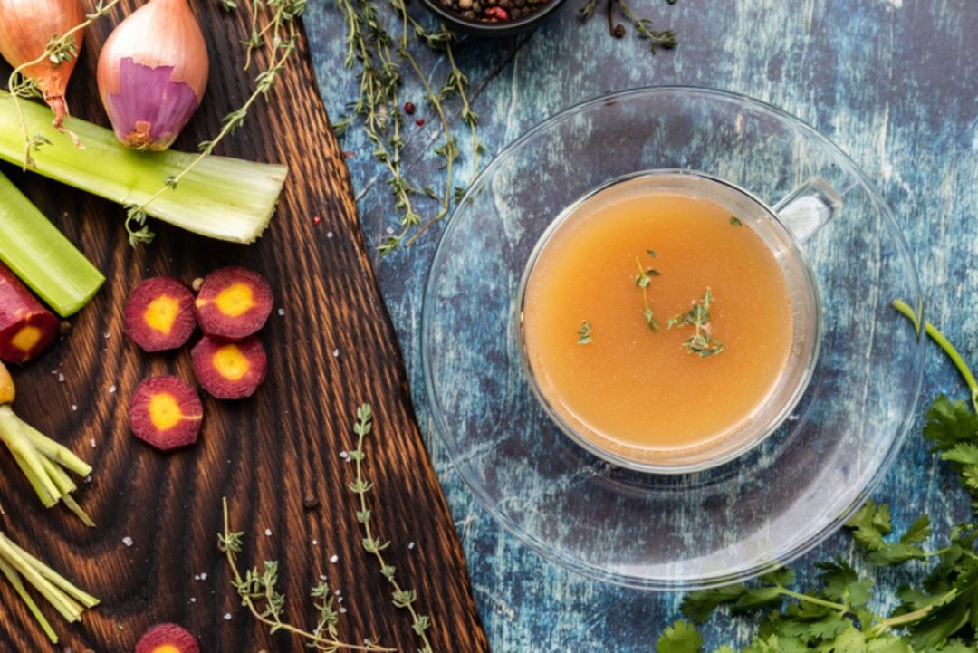 12 Best Vegetable Broth Substitutes You Should Look For