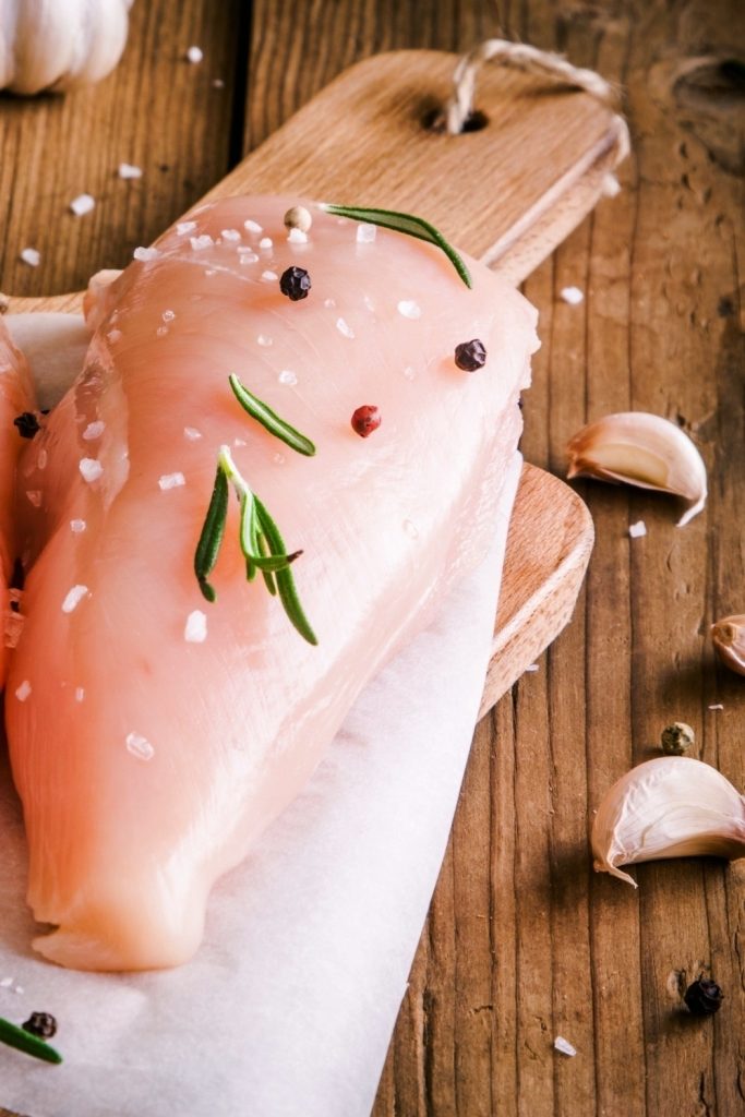 How Many Ounces Is A Chicken Breast? Chicken Breast Weight
