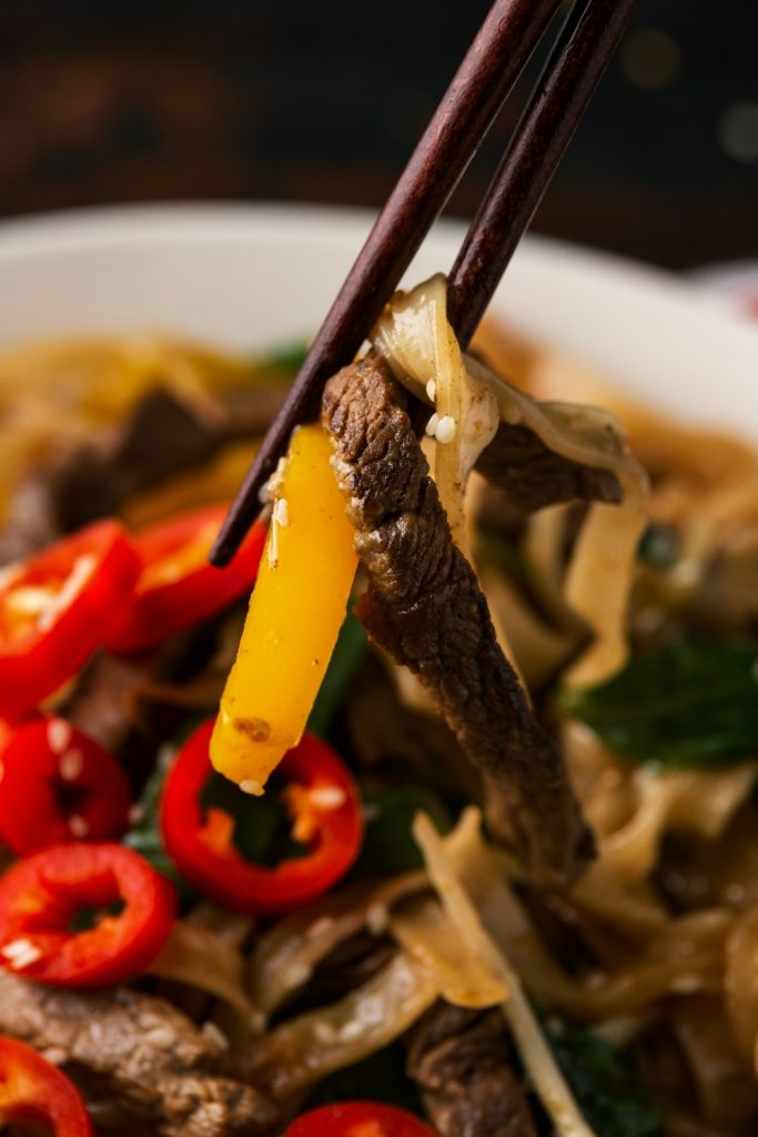4 Differences Between Chow Fun Vs Mei Fun Noodles