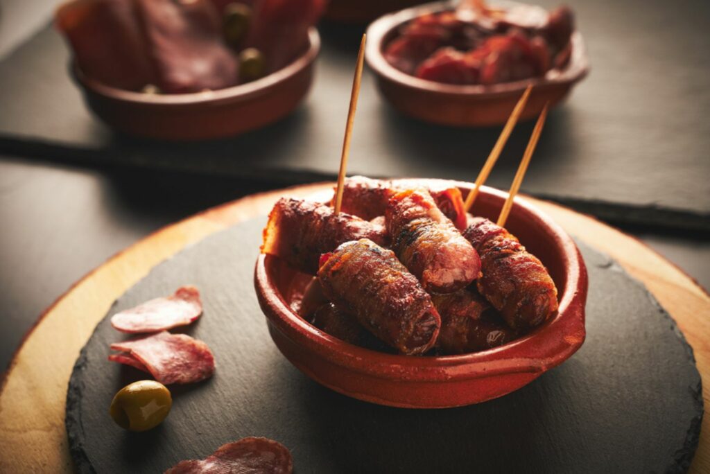 What Do Dates Taste Like And What Goes Well With Them?