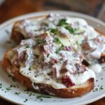 Deliciously Creamy Chipped Beef Toast