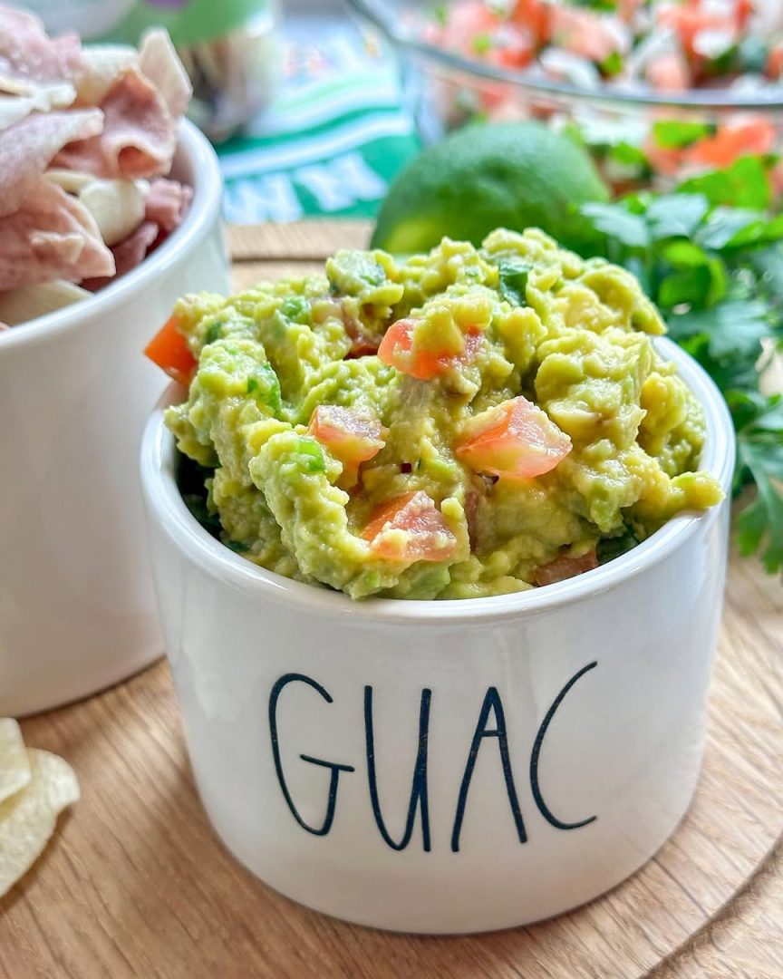 12 Delicious Dips For Any Cheese Lover