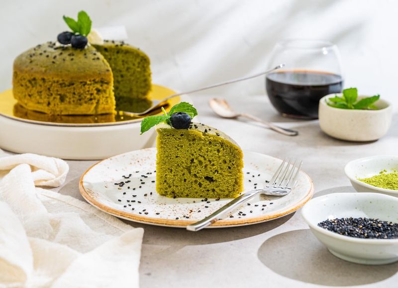 30 Bite-Sized Cakes For When You’re Craving A Sweet Treat