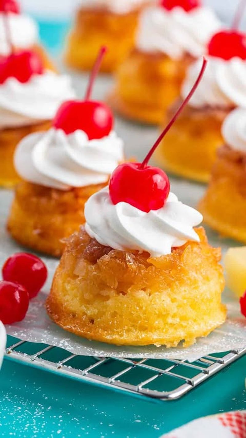 30 Bite-Sized Cakes For When You’re Craving A Sweet Treat