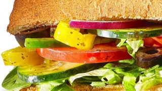 21 Low-Calorie Fast-Food Meals—All Under 500 Calories!