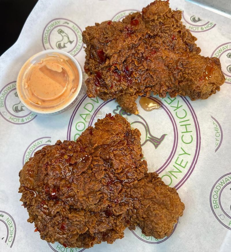 The Best Hole-In-The-Wall Spots For Fried Chicken In Every State