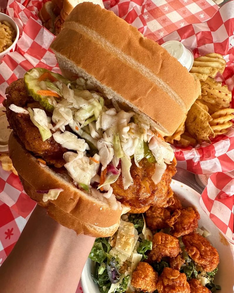 The Best Hole-In-The-Wall Spots For Fried Chicken In Every State