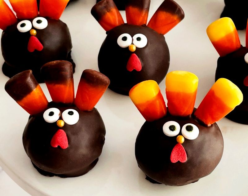 20 Hilarious Turkey Treats That Will Have Your Family in STITCHES