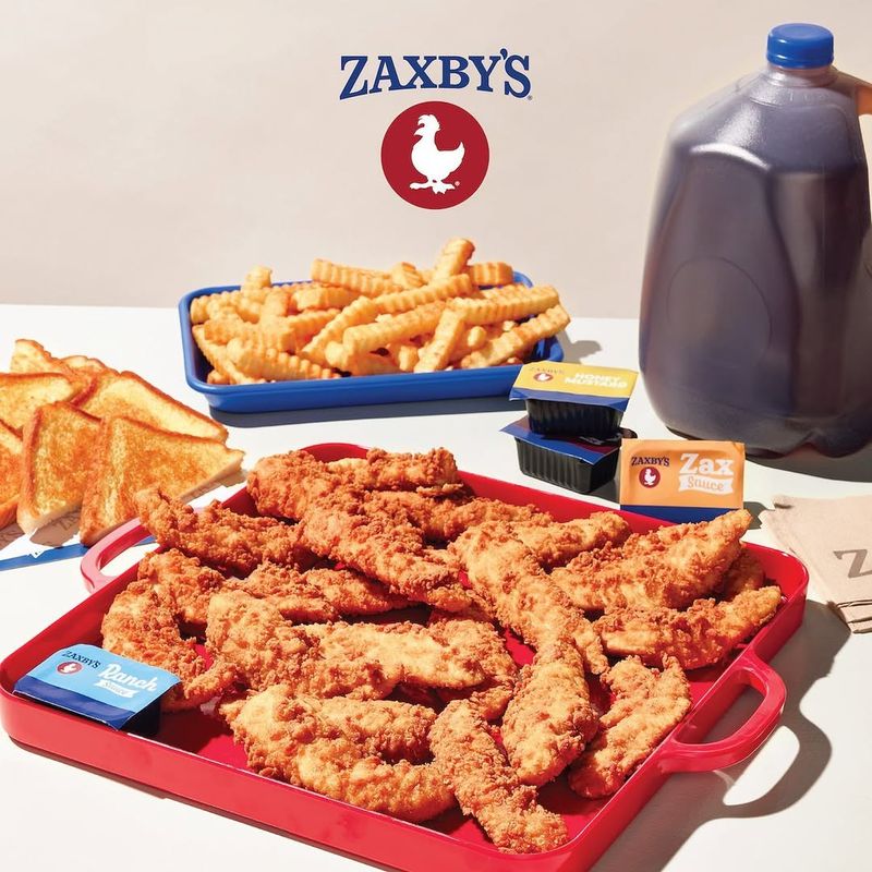 10 Fried Chicken Chains Chefs Actually Eat At