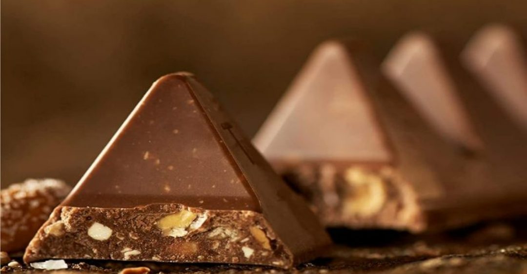 15 Iconic ’70s Candy Bars That Bring Back Sweet Memories