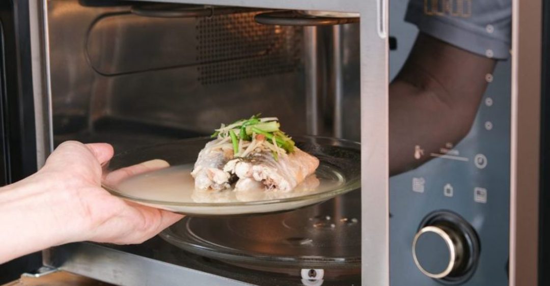 10 Foods You Should Rethink Reheating—And 5 That Are Flat-Out Dangerous