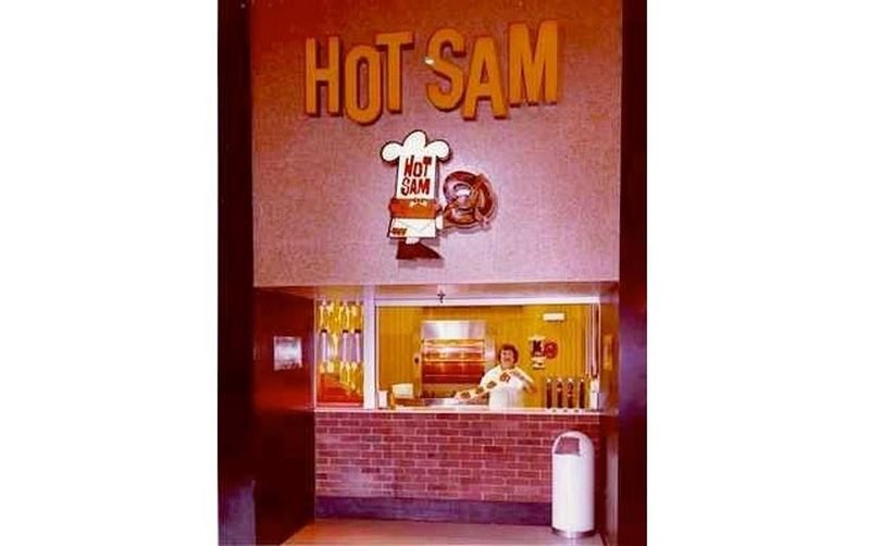 10 Mall Food Court Chains That Deserve A Comeback And 5 We're Glad Are Gone