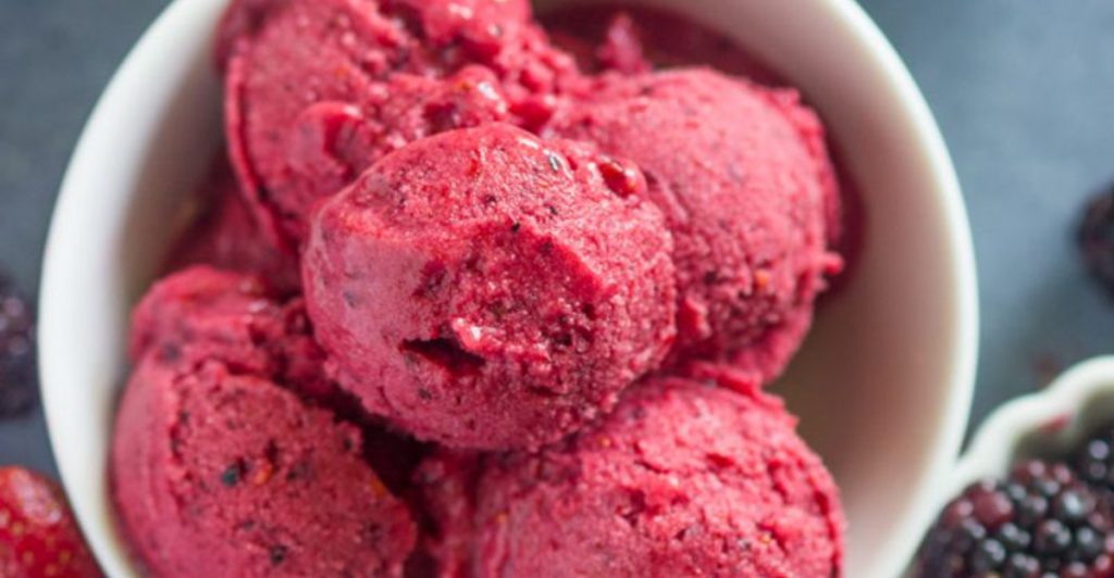 18 Recipes That Start With Frozen Berries