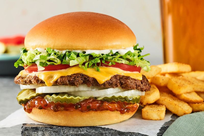 The Complete Ranking Of Chain Burger Restaurants, From Disappointing To ...
