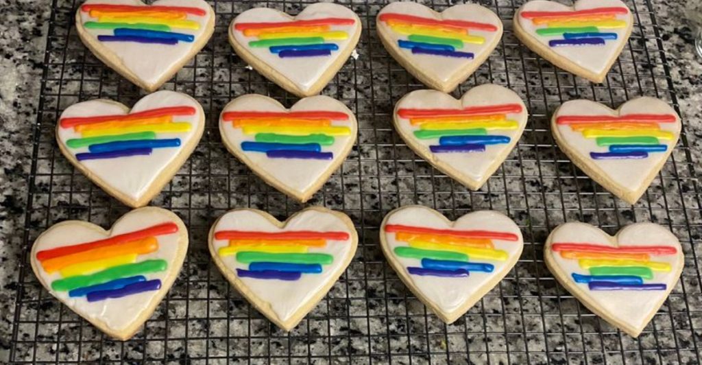 33 Retro Recipes That Ruled The 1960s Dinner Table