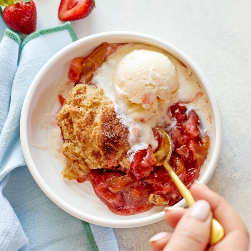 18 Old-Fashioned Cobblers That Come Straight From Grandma's Recipe Box