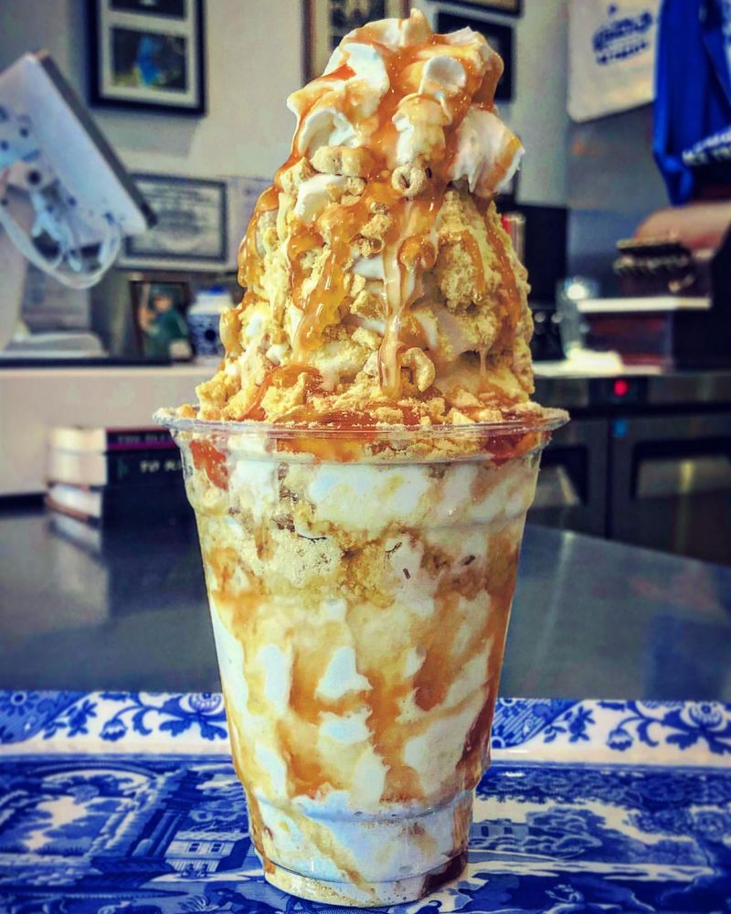 15 Ice Cream Sundae Ideas For Summer (Plus 5 Next-Level Ideas To Try)