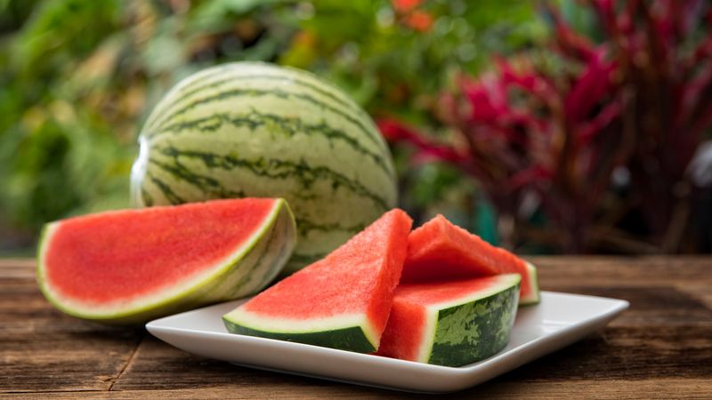 11 Warning Signs Watermelon Is No Longer Safe To Eat