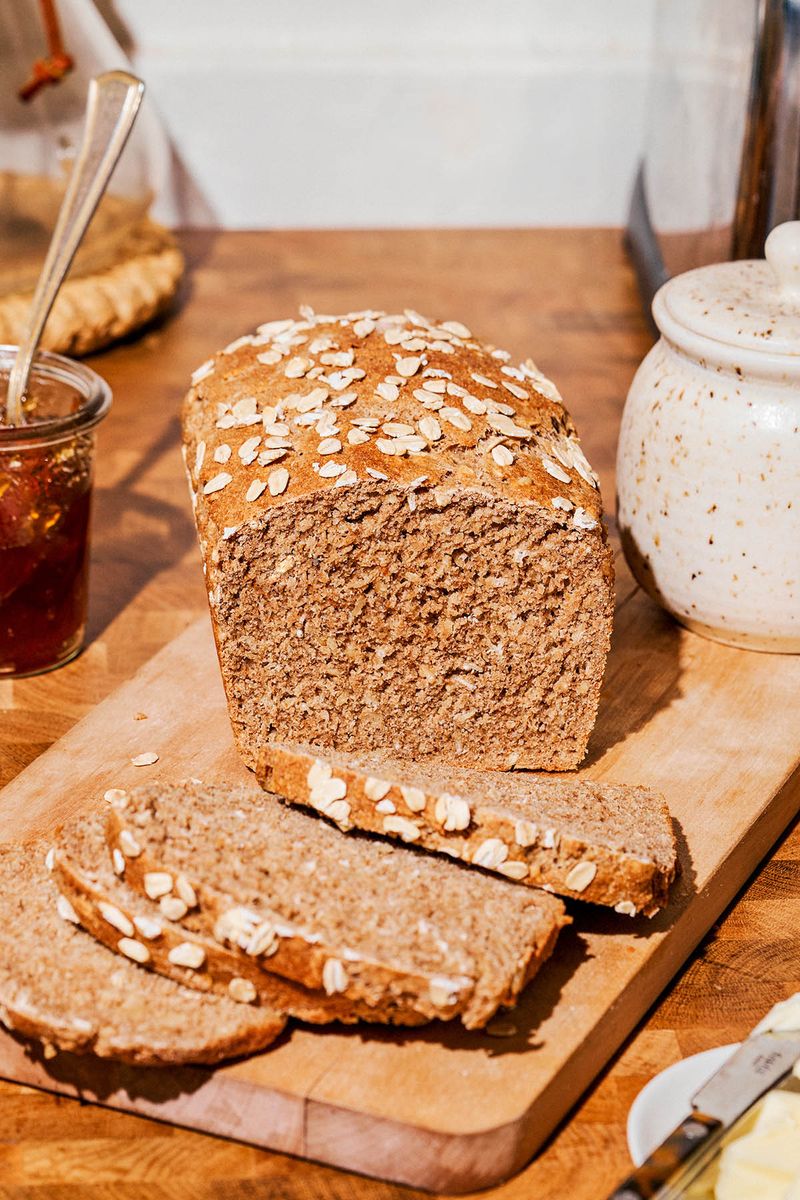 11 Super Healthy Breads Dietitians Swear By, And 4 Surprisingly Good ...