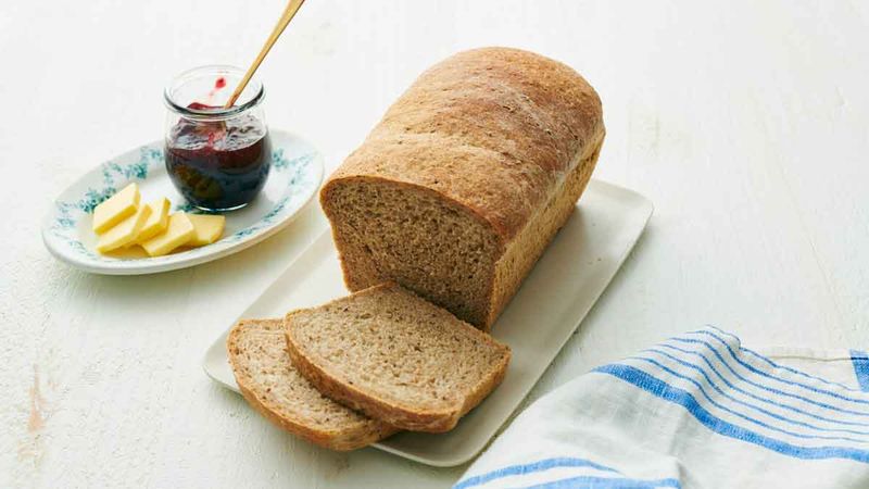 15 Best Breads For Weight Watchers You Can Buy In Stores