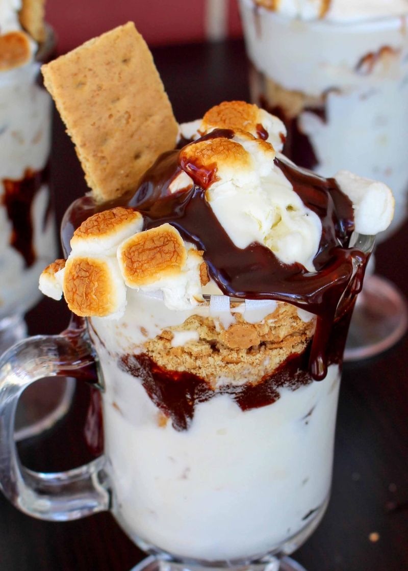 15 Ice Cream Sundae Ideas For Summer (Plus 5 Next-Level Ideas To Try)