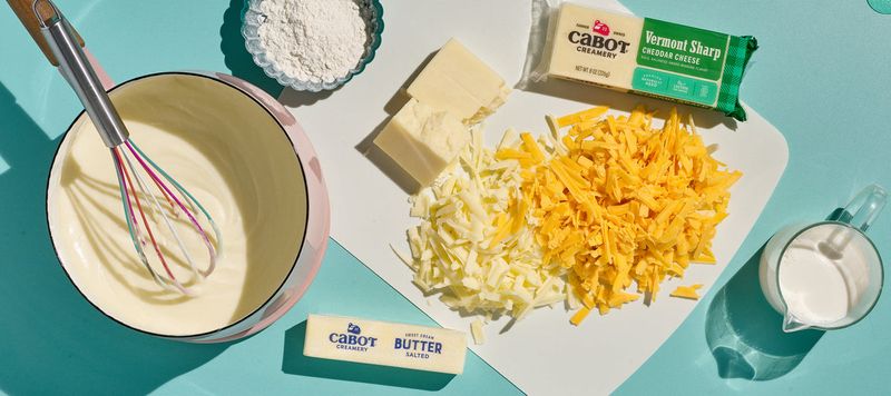 The Most Common Mistakes Everyone Makes When Cooking With Cheese
