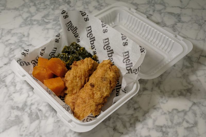 15 Best-Known Fried Chicken Spots In New York (From Chefs To Hole-In ...