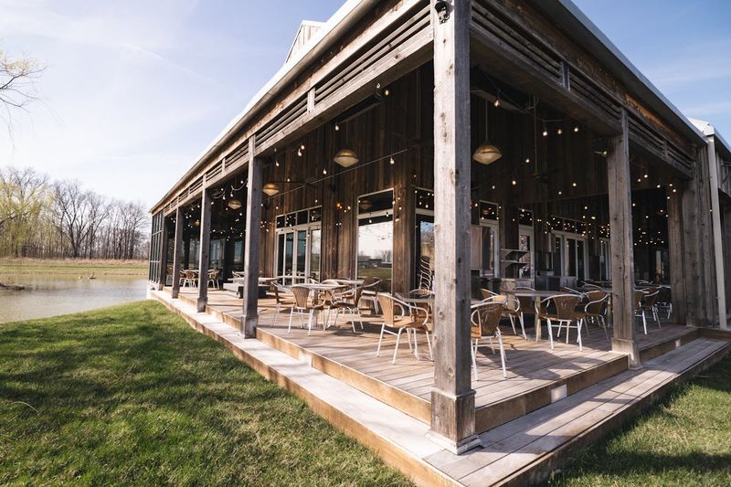 17 Small-Town Illinois Restaurants Locals Wish Stayed Secret
