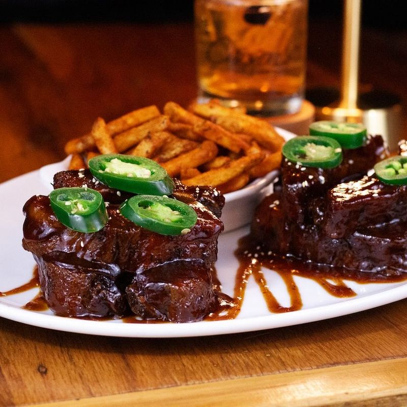 18 Kentucky Dishes Locals Brag About And With Good Reason