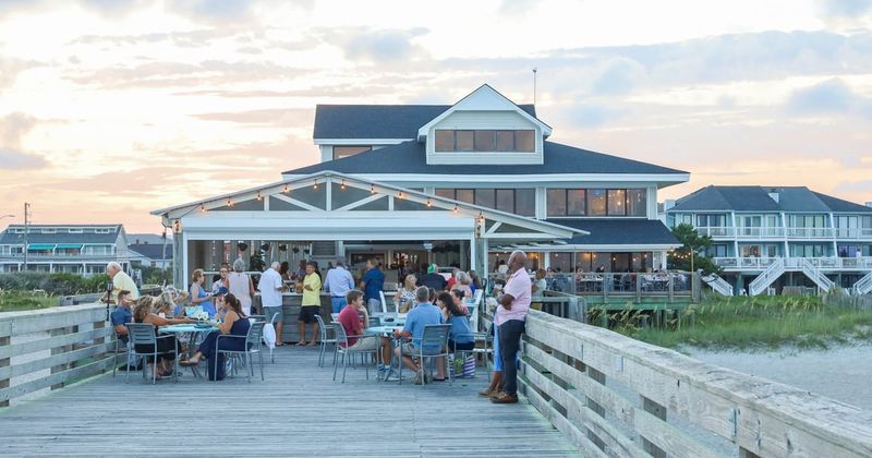 16 Seaside Places In North Carolina Serving Seafood As Fresh As the Wind