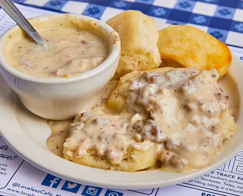 Folks Travel From Across Tennessee For These Memorable Country Breakfasts