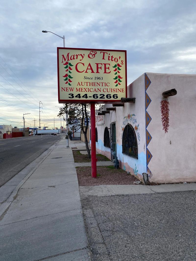 15 New Mexico Restaurants Locals Wish Stayed Secret