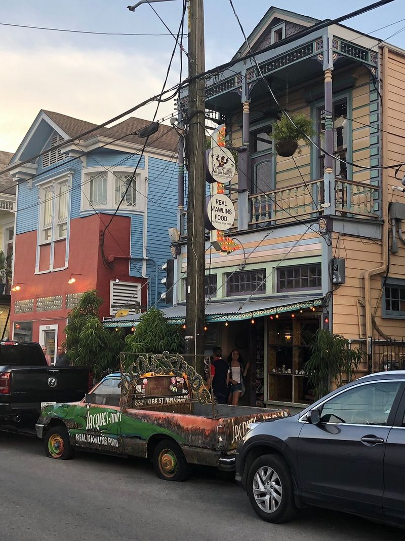9 New Orleans Spots Serving Real Cajun Flavor, And 5 Just For Tourists