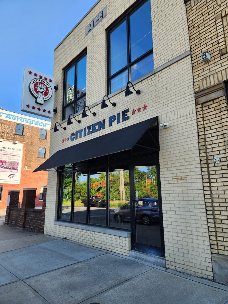 18 Ohio Pizza Spots Locals Say Easily Beat The Chains
