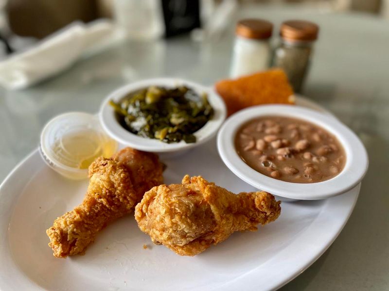 15 North Carolina Fried Chicken Restaurants Worth A Road Trip