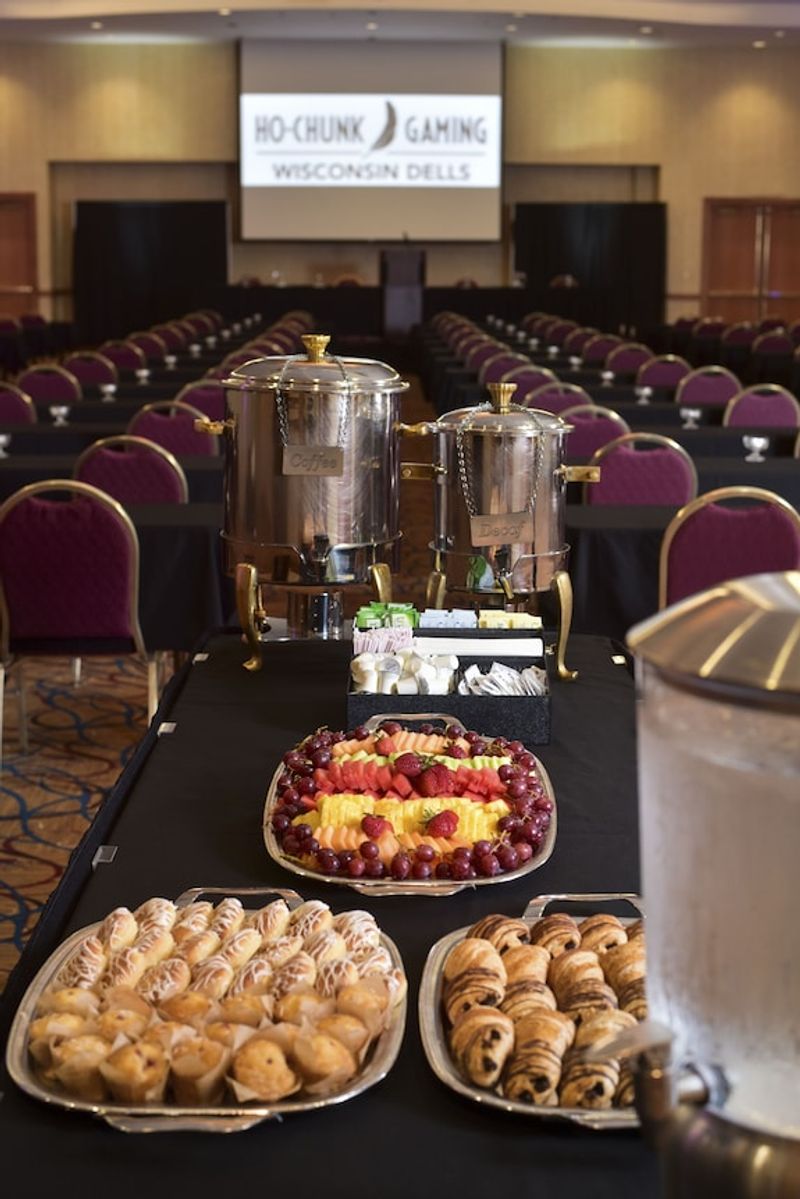 8 Wisconsin Buffets You Can Skip And 8 That Locals Swear By