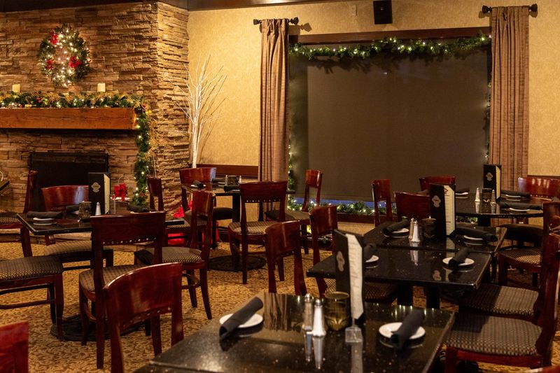 17 Ohio Steakhouses That Are A Treat For Any Meat Lover