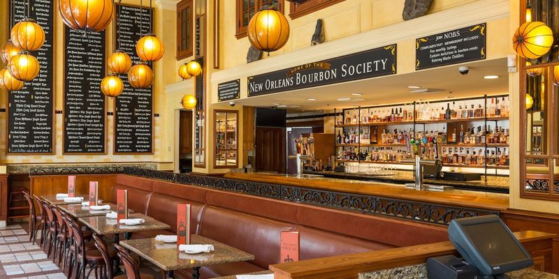 9 New Orleans Spots Serving Real Cajun Flavor, And 5 Just For Tourists