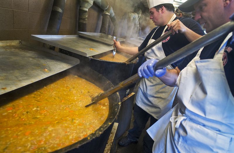 15 Classic Minnesota Dishes That Confuse Non-Locals