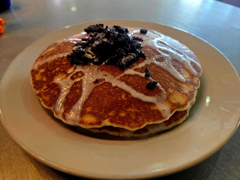 16 Classic Delaware Diners Dishing Up Homemade Breakfasts That Wow