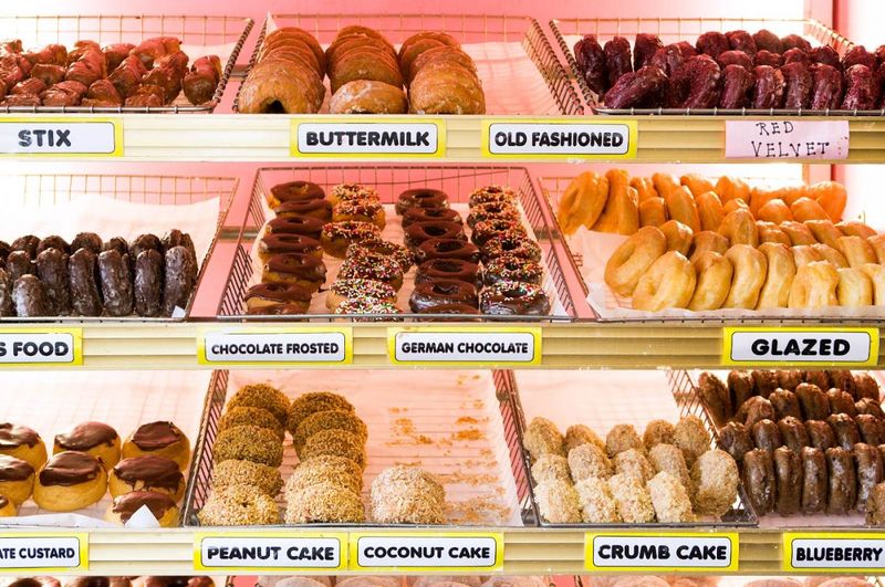 18 Of Ohio's Legendary Donut Shops That Won't Cost You Over $12 A Visit