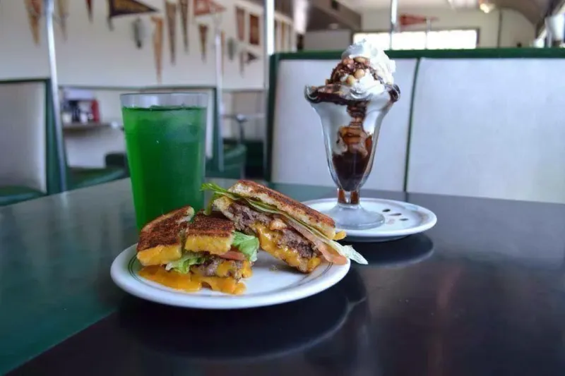 15 Family-Friendly Restaurants In Indiana’s Amish Country