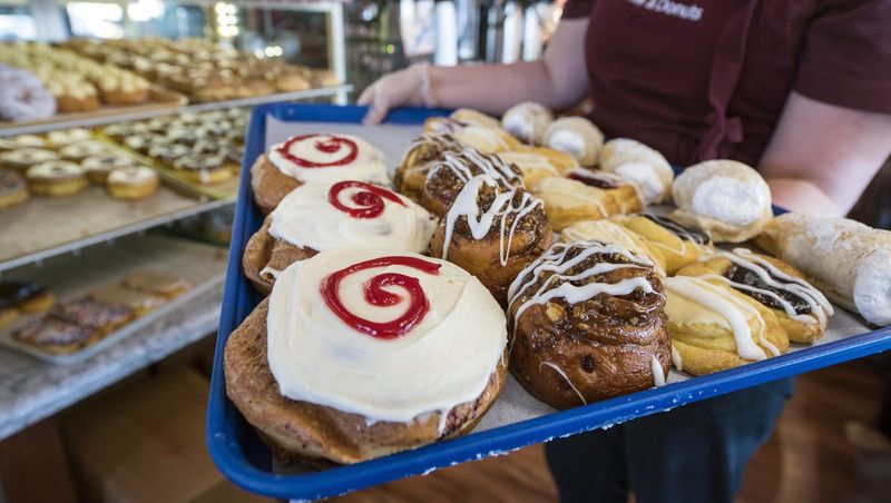 18 Of Ohio's Legendary Donut Shops That Won't Cost You Over $12 A Visit