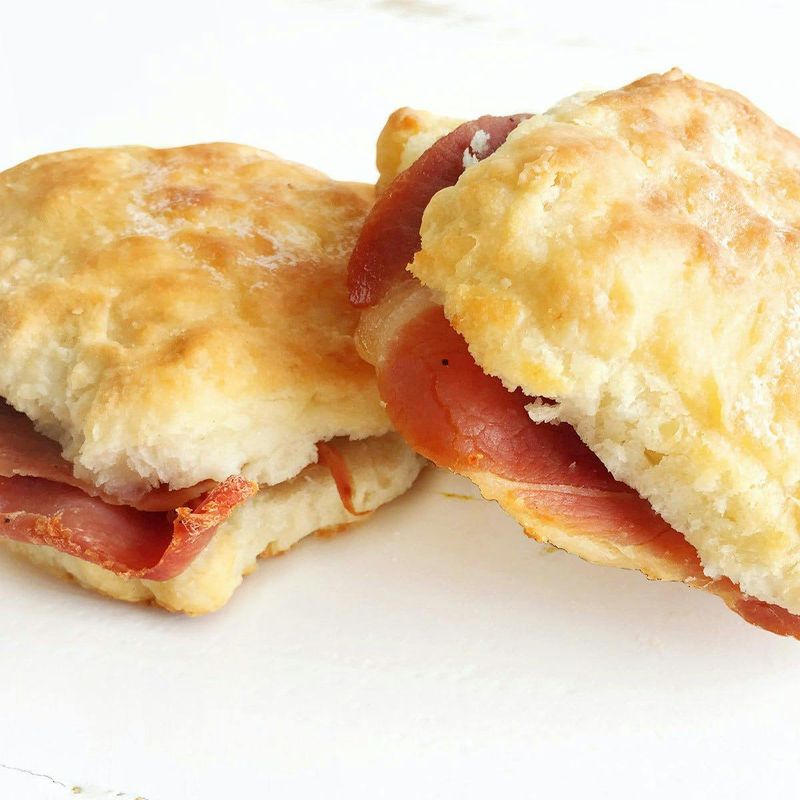 11 Old-School Tennessee Snacks Begging For A Tasty Revival